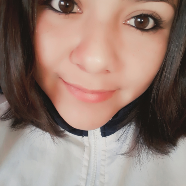 Kely Mena | profe.social