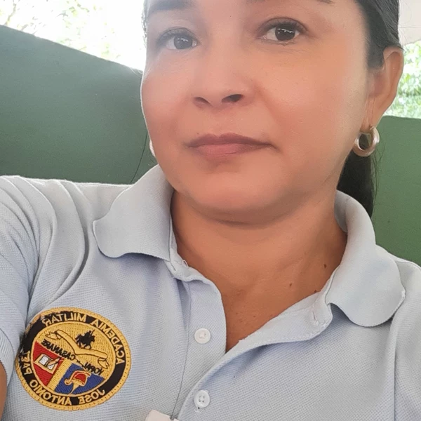 Alexandra Davila | profe.social