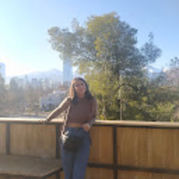 Nicole Andrade | profe.social