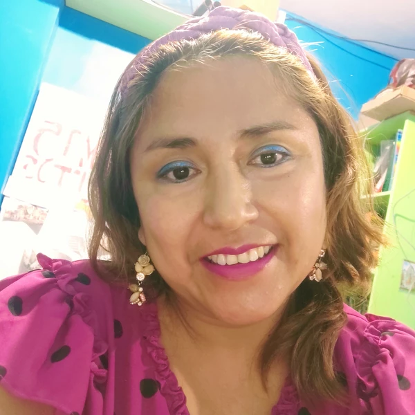 Yeny Rojas calle | profe.social